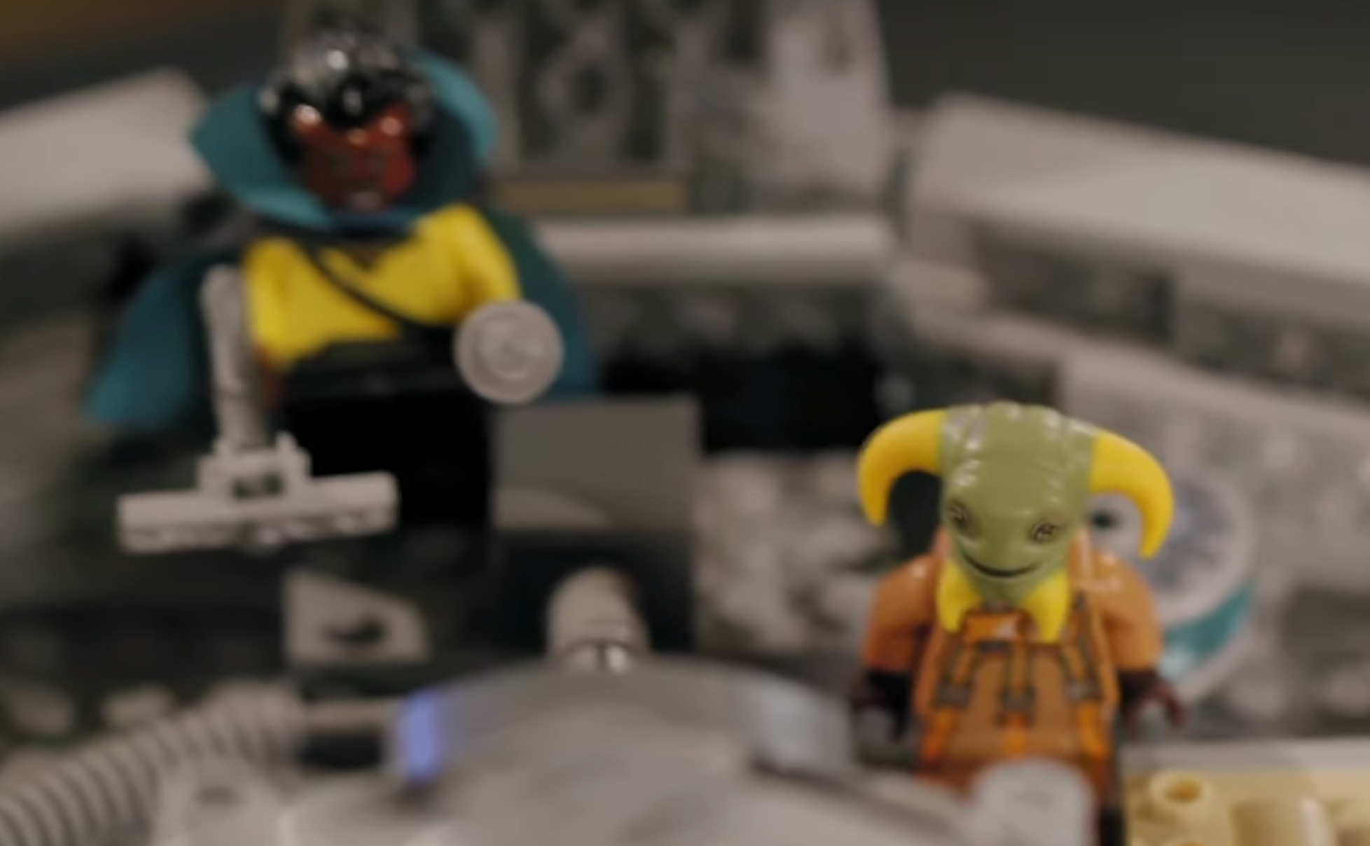 Merchandise reveals two new characters from The Rise of Skywalker ...